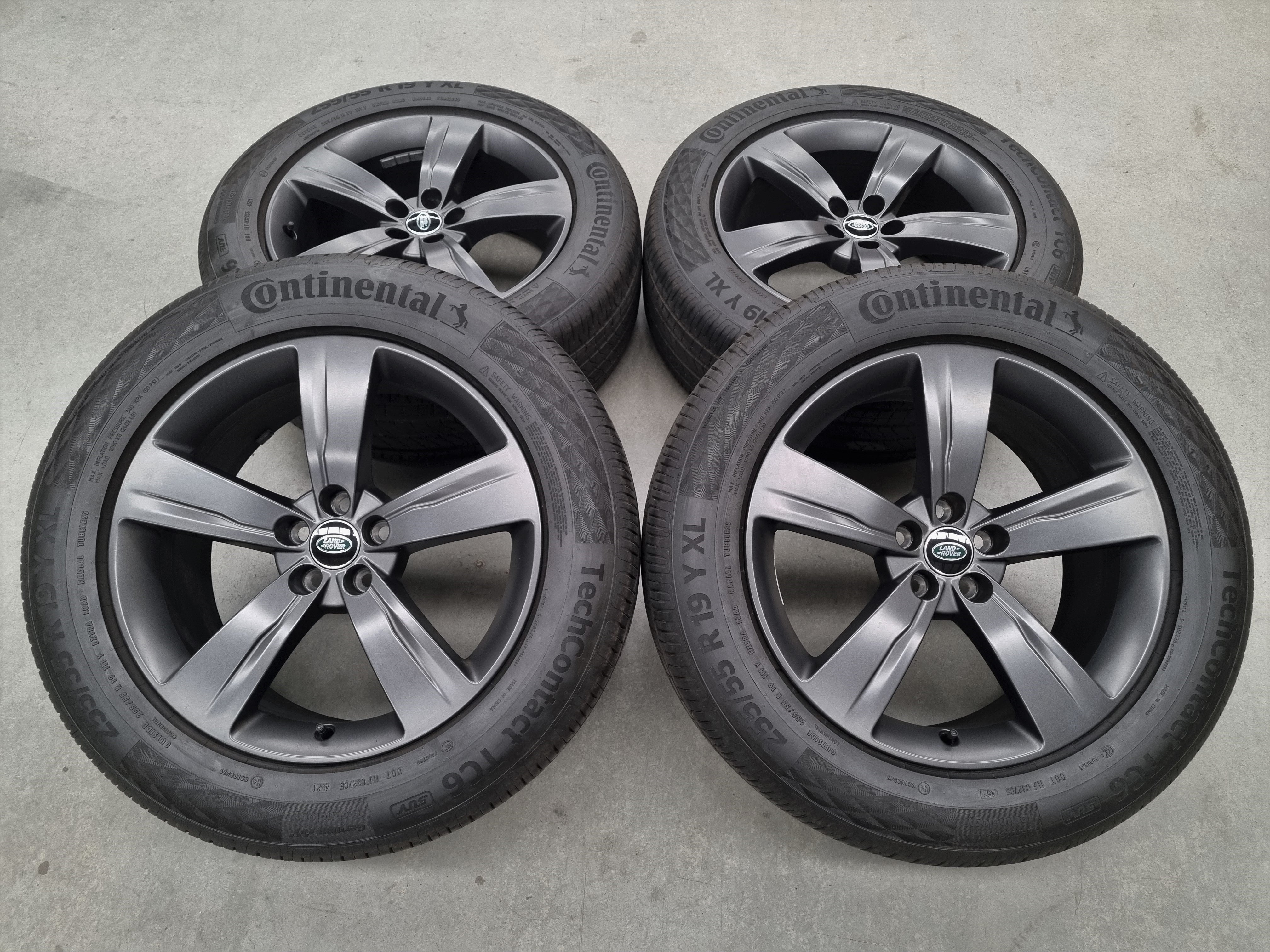 Genuine Range Rover Velar J8A2 19 Inch Wheels and Tyres Set of 4 ...
