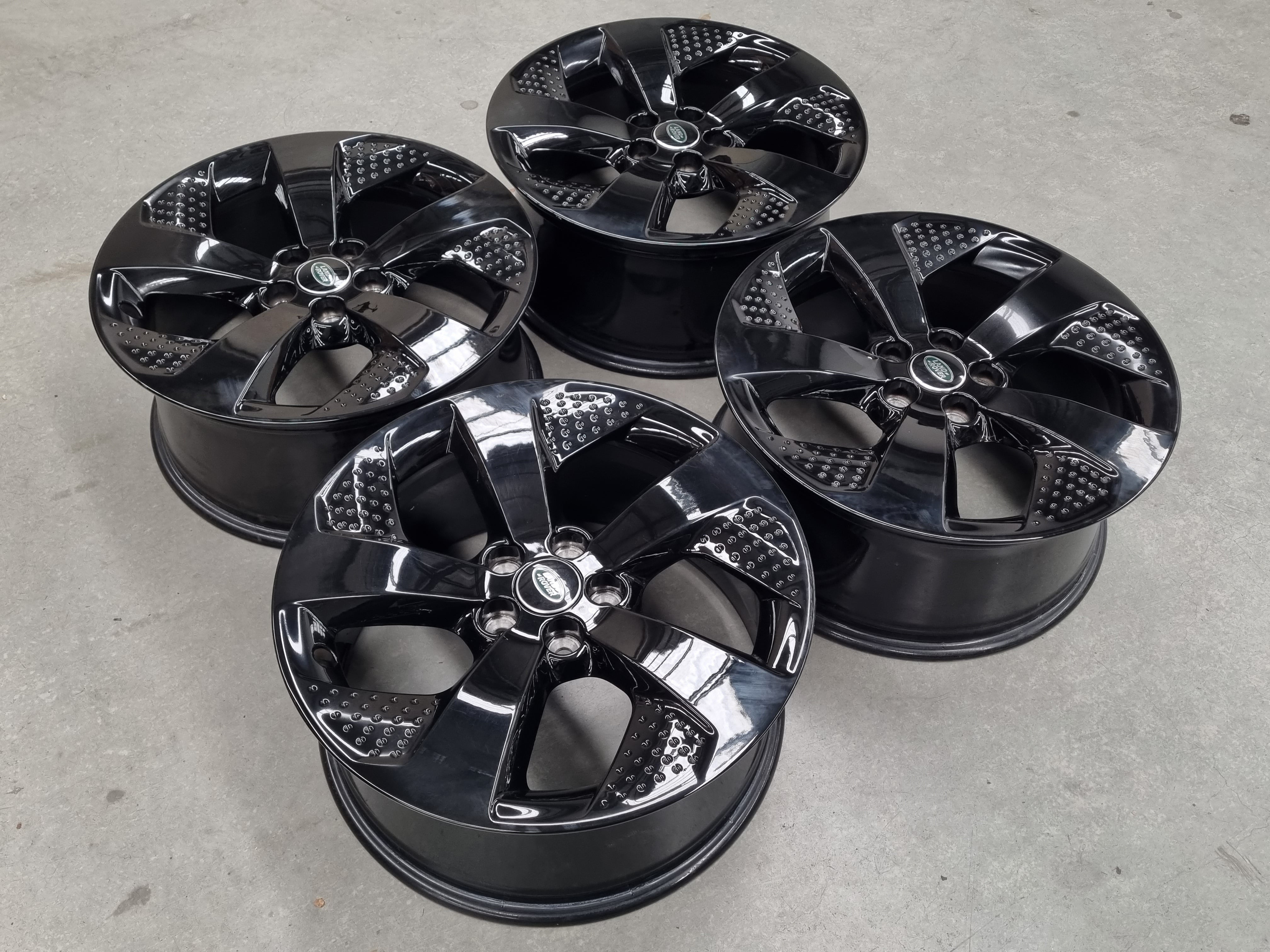 Genuine Range Rover Evoque 2020 Model 18 Inch Alloy Wheels Set of 4 ...