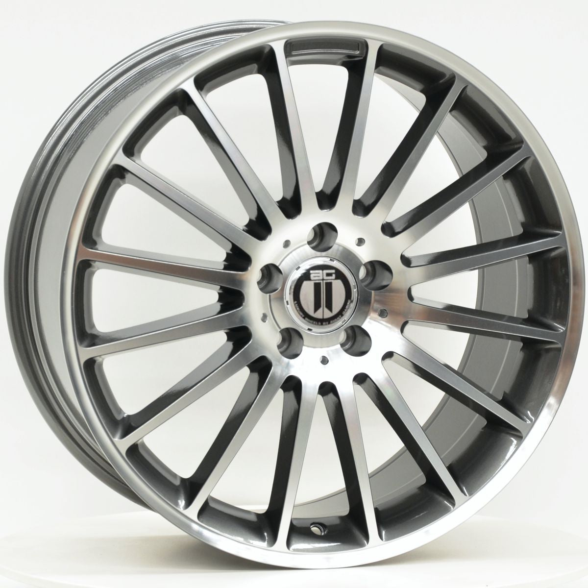 AM550 19 Inch Staggered ET44 Grey Machined Face – Wheel Dealer