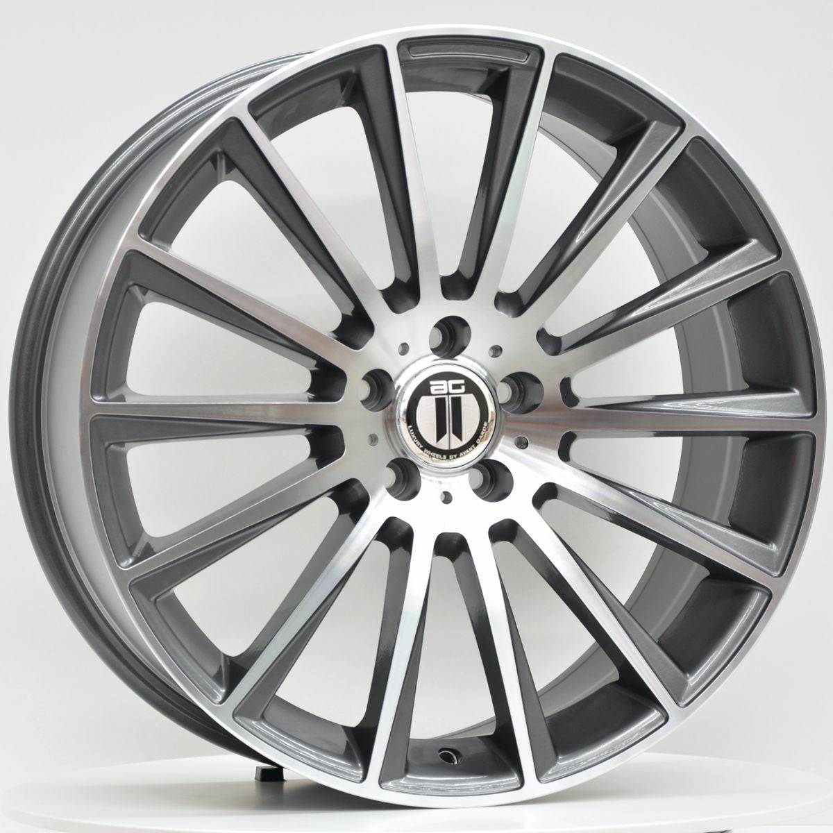 AM500 19 Inch Staggered ET45 Grey Machined Face – Wheel Dealer