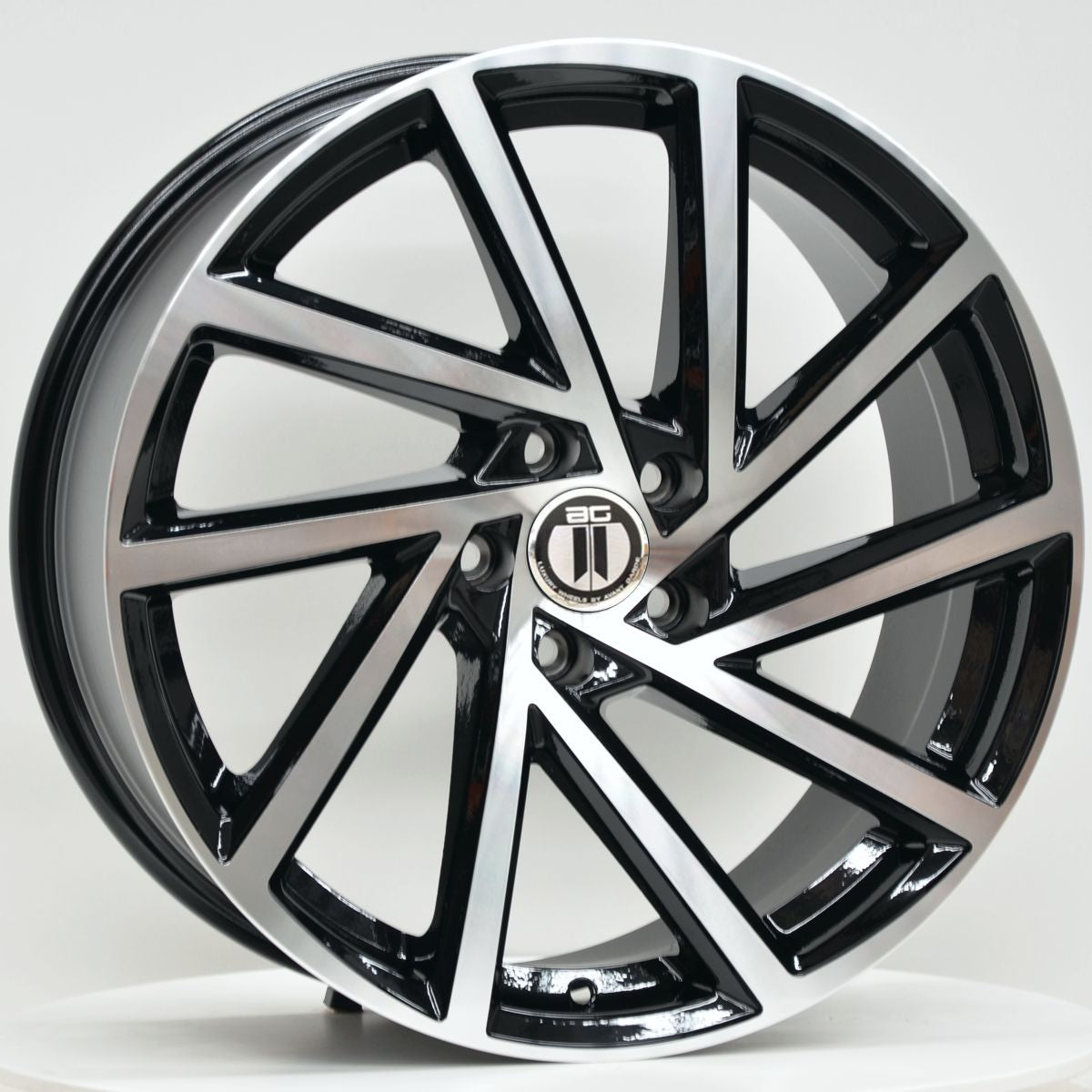 FAN 18x8 ET45 5/112 Black Machined – Wheel Dealer